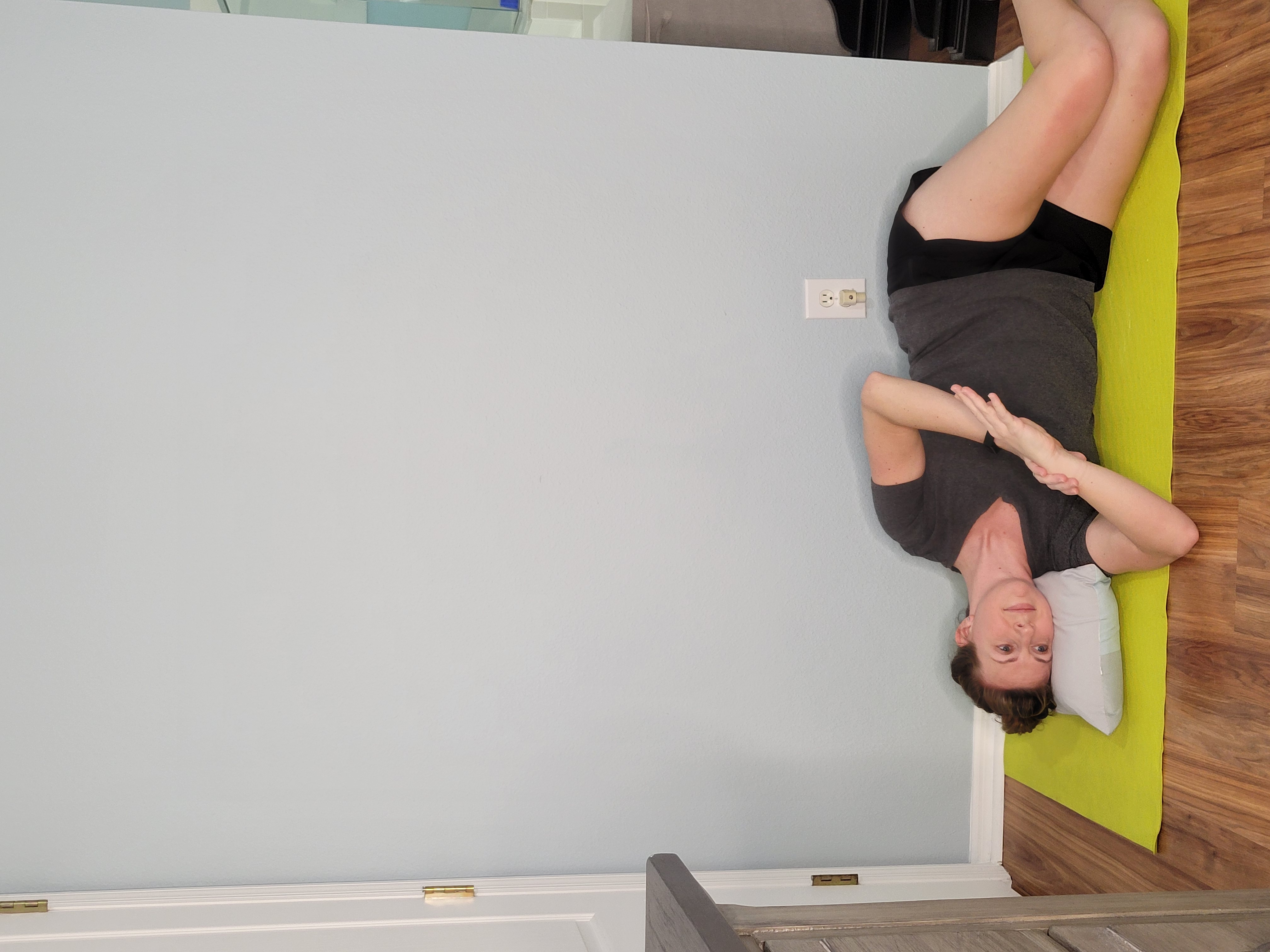 A No-Equipment Stretch to Improve Reaching Behind the Back ...