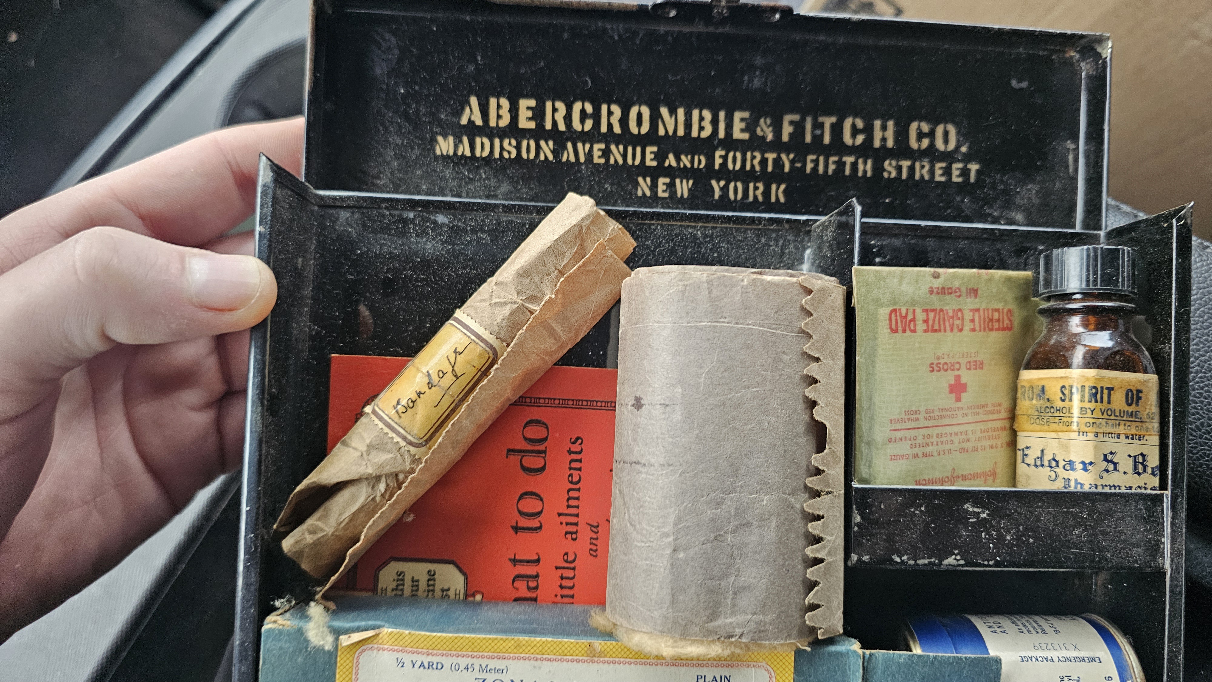 1924 A&F first aid kit | Traditional Campcrafter's Guild