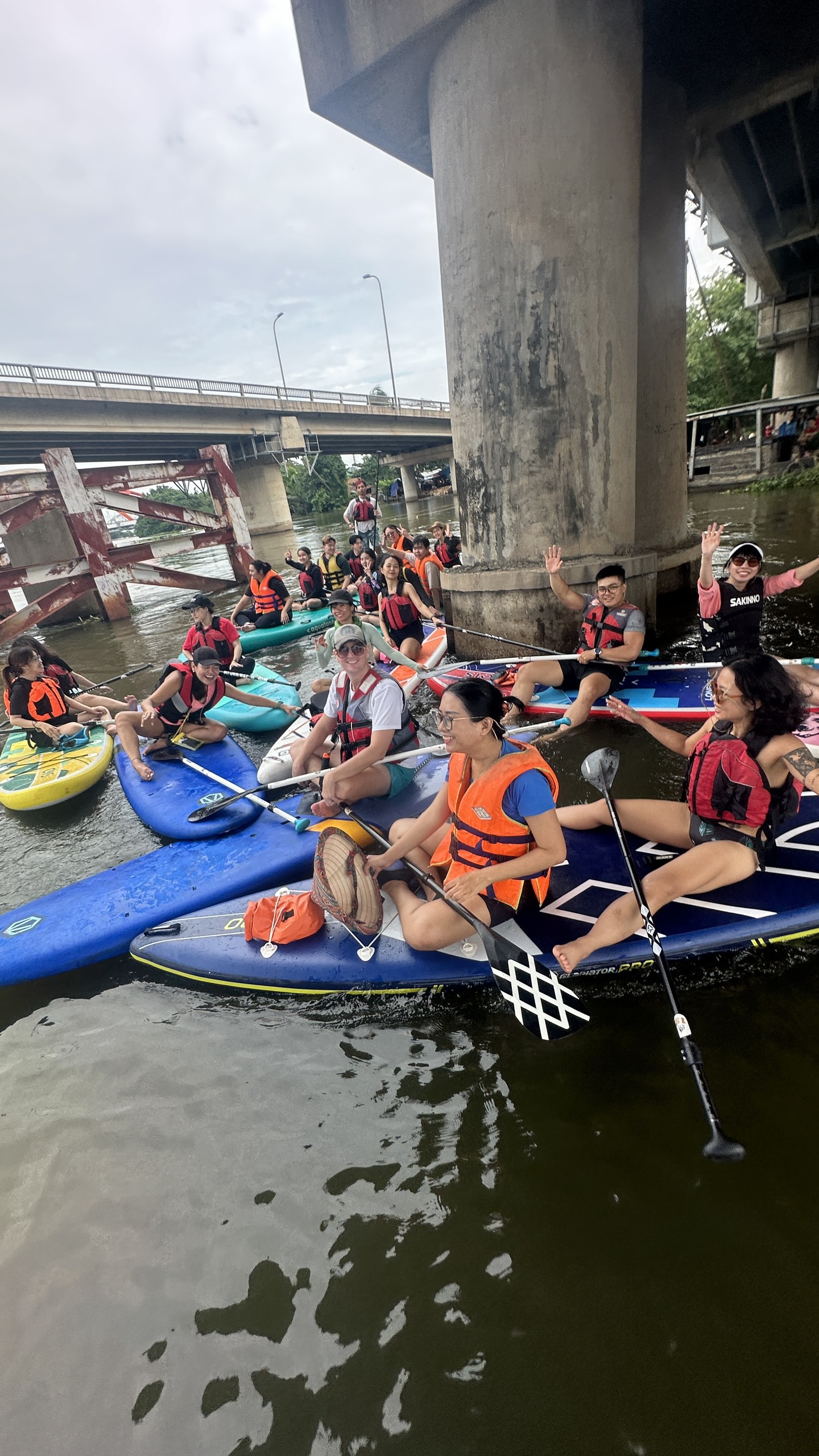 First time ever experienced standup Paddling in Saigon River | Vietnam ...